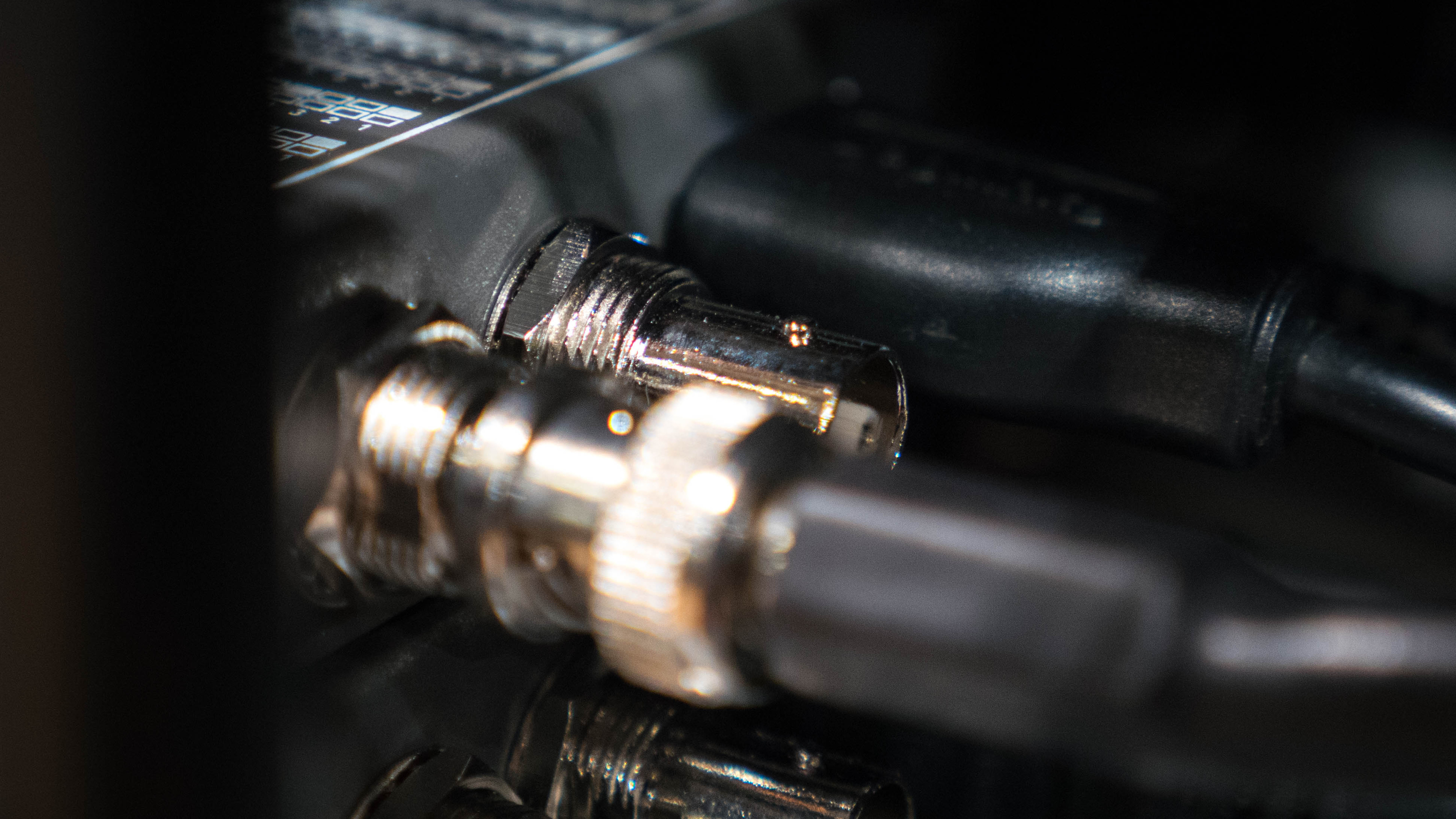 What is 12G SDI and what are the benefits?